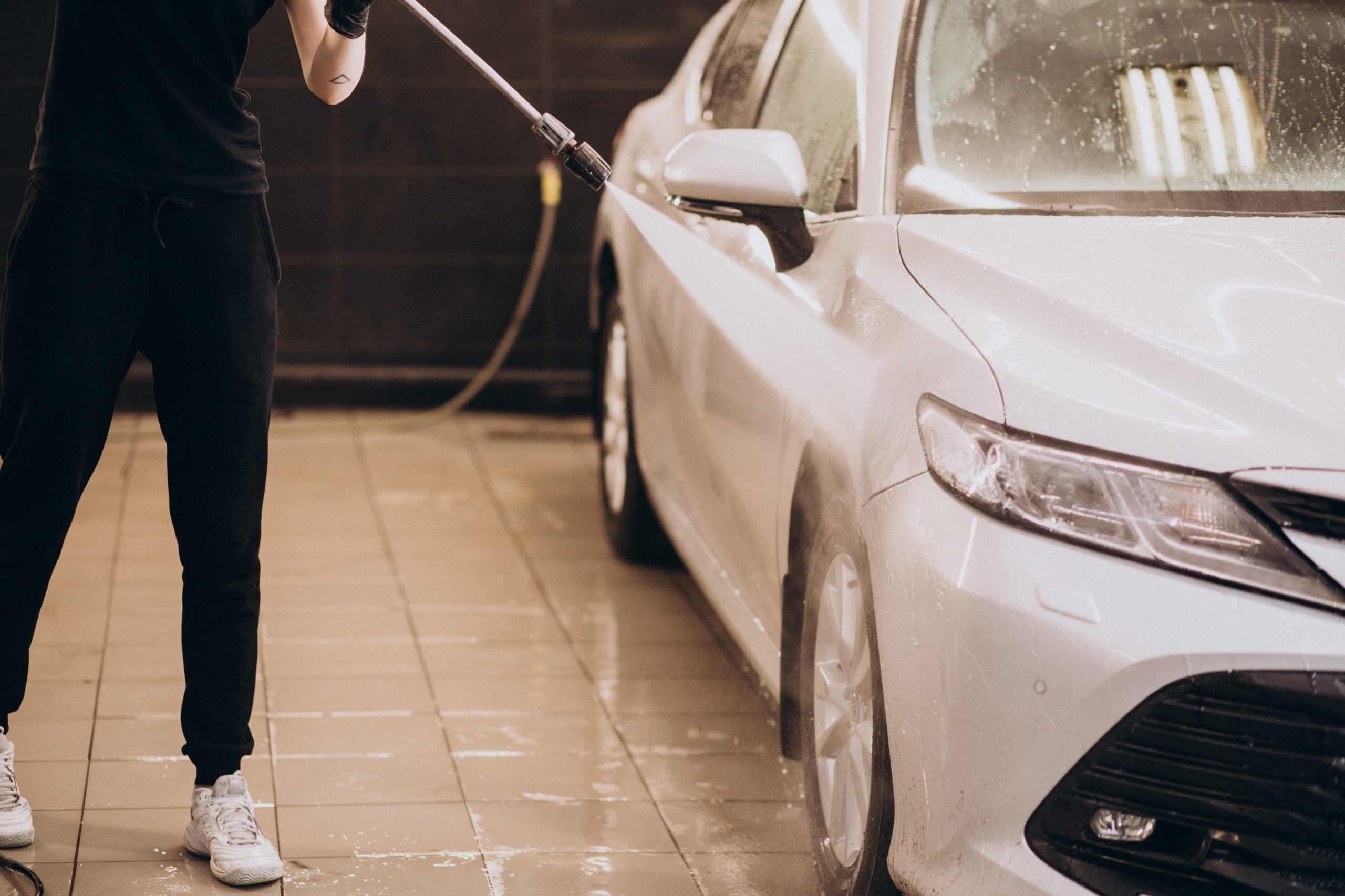 Carwash in Delft: Laat Je Auto Stralen